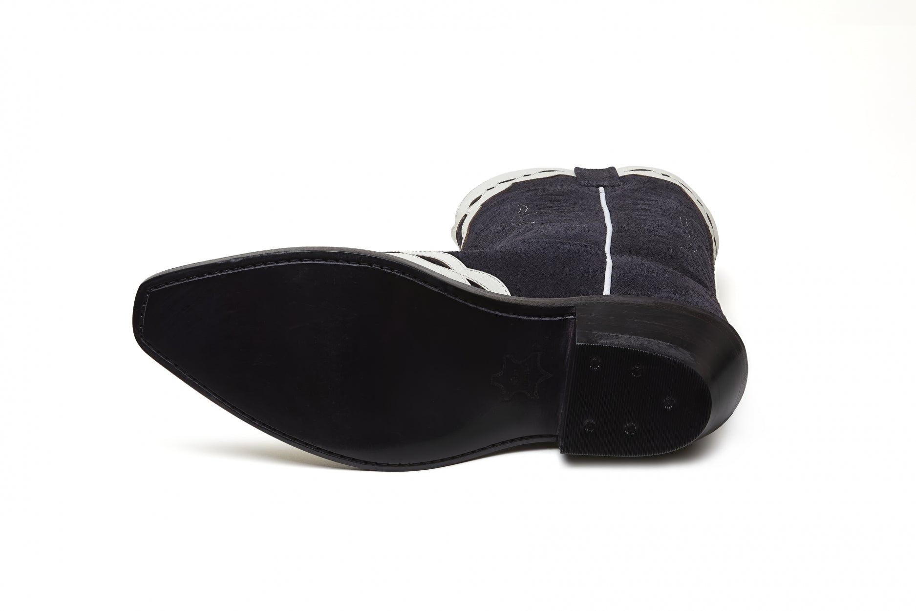 Angus Ladies – Bootstock